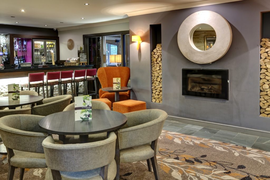 The Greenhouse bar & lounge - Castle Green Hotel
